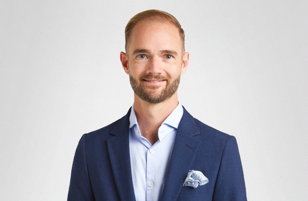 Team - Retail Apparel Group